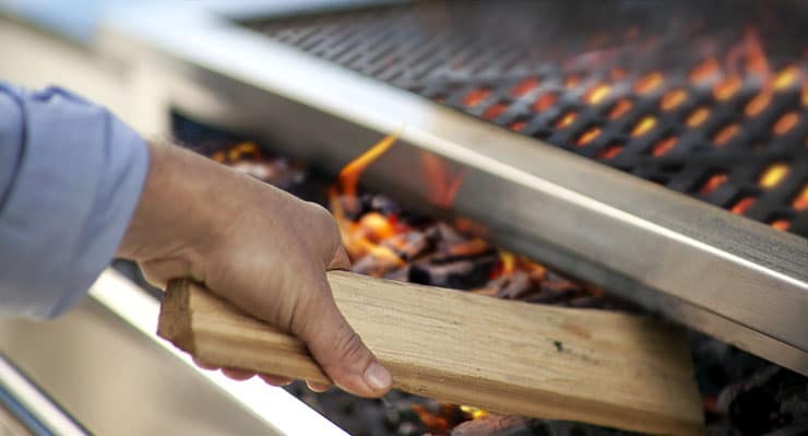 What Fuel Source Works Better for Cooking: Wood, Charcoal, or Propane ...
